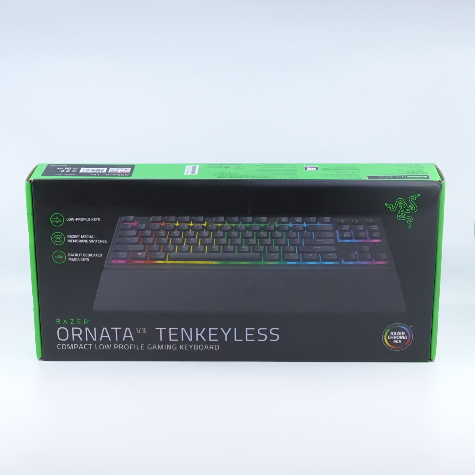 Tangentbord Ornata v3 75%/tenkeyless RGB med mediaknappar och handledsstöd