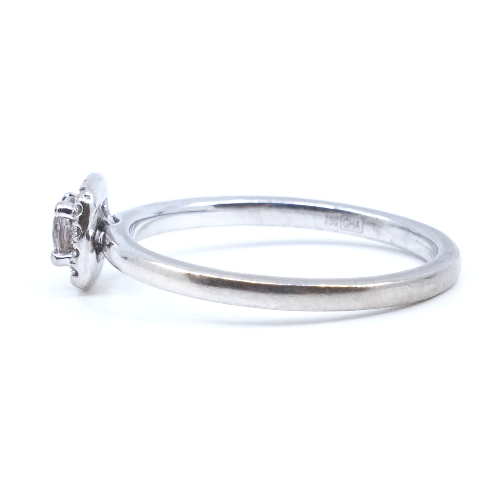 Ring Vitguld 18K 3,8g Ø19 med sten och diamanter 17xca0,005ct
