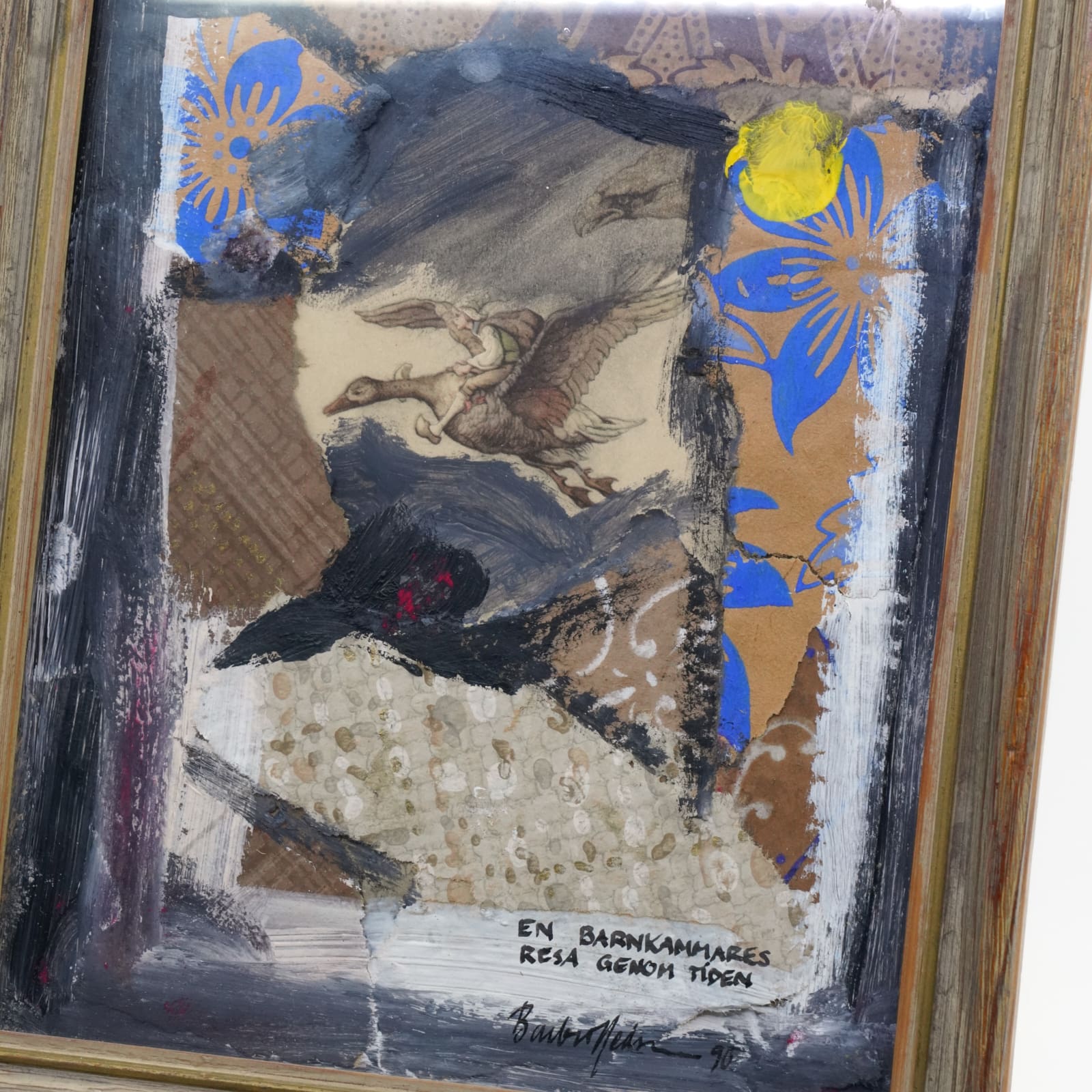 Barbro Hedström (f. 1943) blandteknik/collage “En barnkammares resa ...